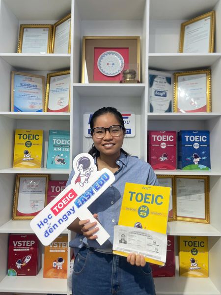 Phạm Đặng Tâm Như - Trung tâm Anh ngữ EASY EDU • Luyện thi IELTS, TOEIC, VSTEP, APTIS, Giao tiếp ...
